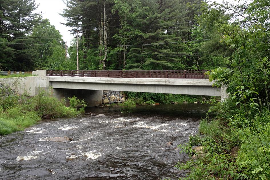 Reservoir Road Bridge over West Branch of Farmington River - GM2